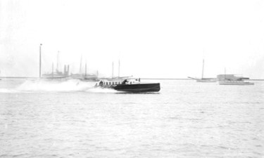 Duesenberg 12-Cylinder Marine Engine and the Disturber IV | Old Machine ...