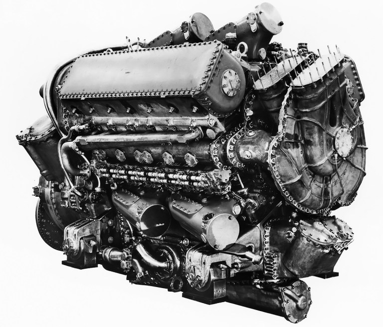 Napier Deltic Opposed-Piston Diesel Engine | Old Machine Press